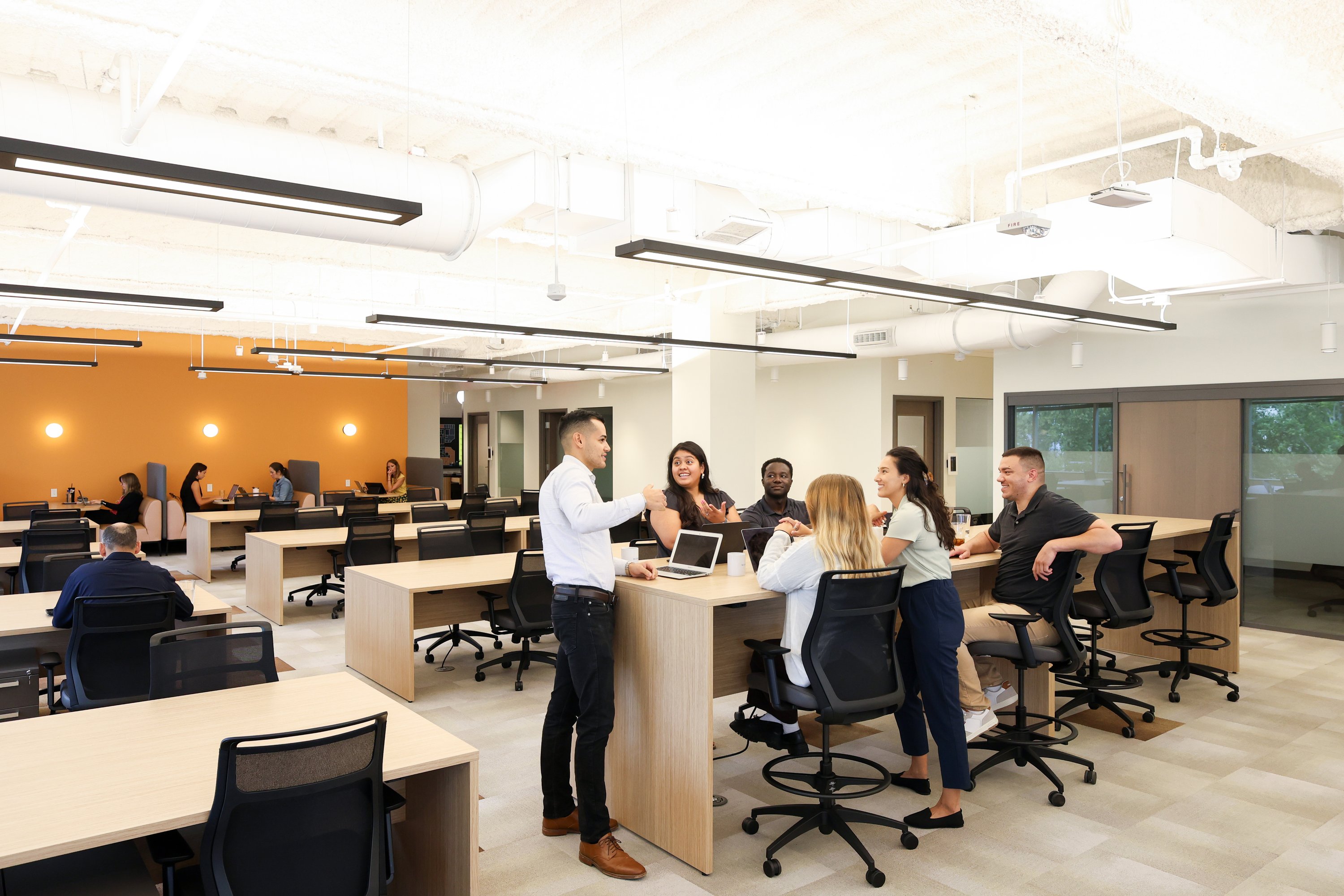 Advantages of a Flexible Workspace for Large Organizations - Workbar